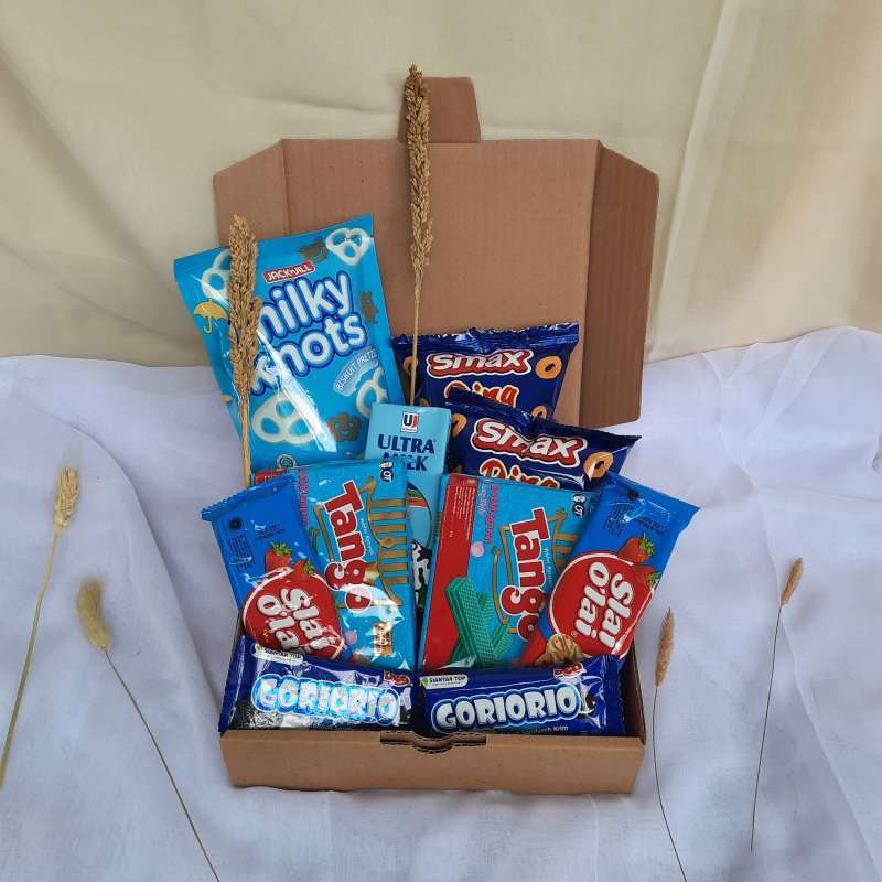Jual Snack Box Blue Edition / Snack Box / Hampers / Parcel di Seller ...
