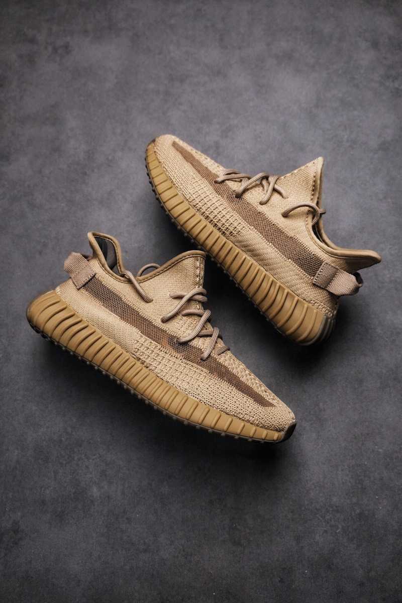 Jual Adidas yeezy boost 350v2 light running shoe06 di Seller YIWANG SHOP - Hong Kong, Hong Kong ...
