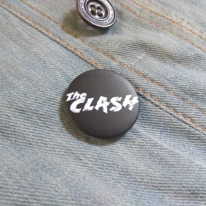 Jual Pin Button 32 The Clash di Seller Haskar Supply - Sendang Tirto ...
