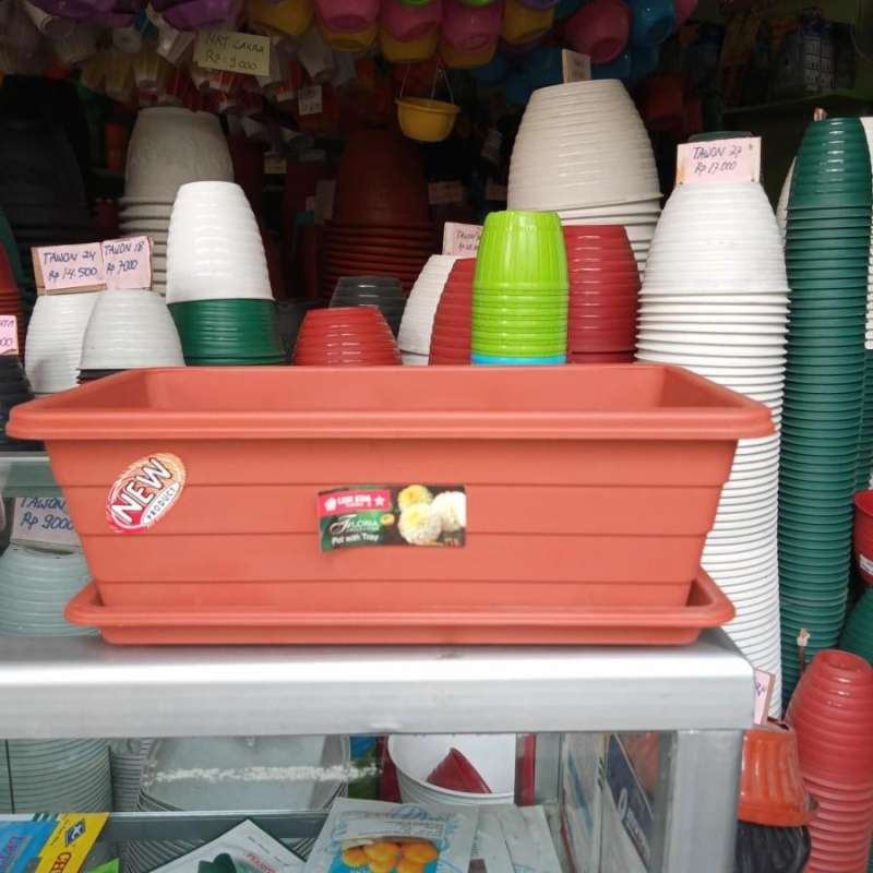 Jual Pot Bunga Panjang Lion Star TRIVETO, Ukuran S, Coklat di Seller ...