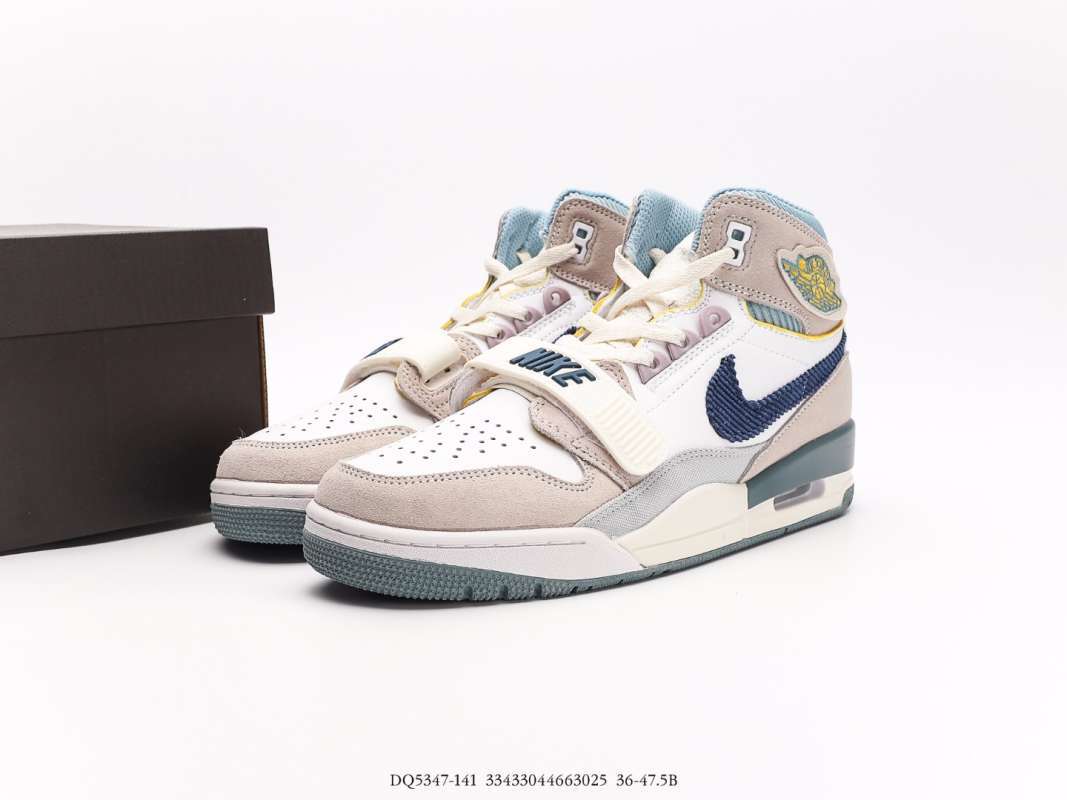 Jual Nike Wmns Air Jordan 11 Retro Michael Jordan Basketball Shoe - 40 ...