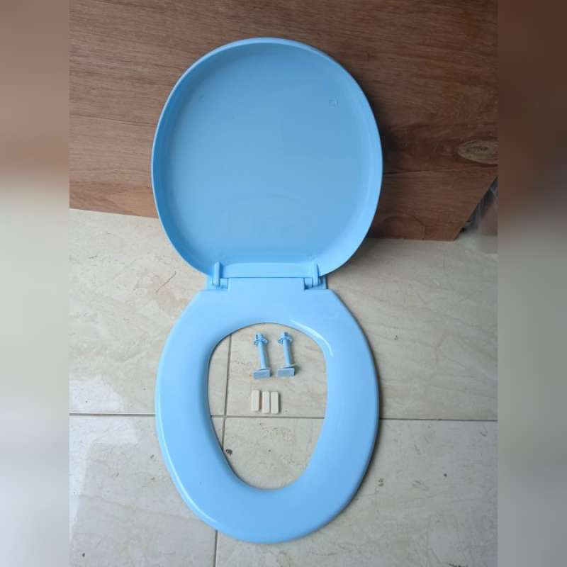 Jual Tutup Closed Duduk Universal Ada 3 Warna Merah Biru Dan Putih di ...