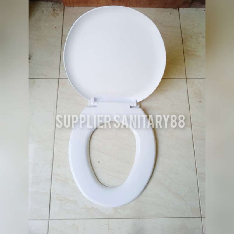 Jual Tutup Closed Duduk Universal Ada 3 Warna Merah Biru Dan Putih di ...