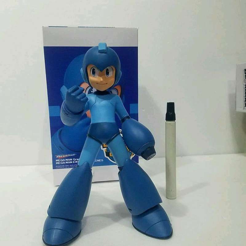 Jual static figure rockman megaman tinggi sekitar 9 inch bahan pvc ...