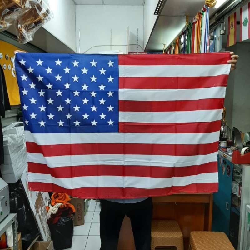 Jual Bendera Negera Ukuran 90cm X 135cm - Multicolor di Seller Crystal ...