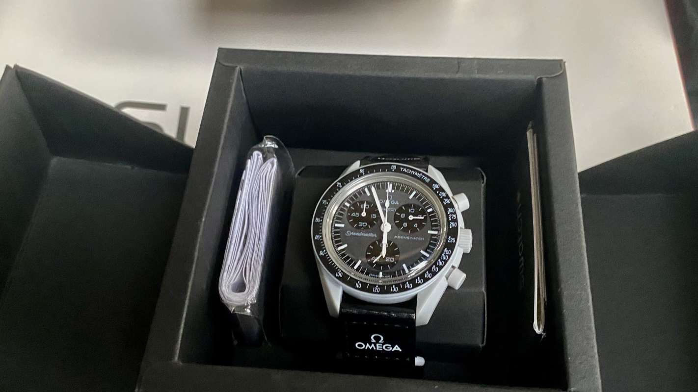 Jual Omega X Swatch Mission To The Moon Original & Branded - Harga ...