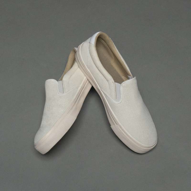 Jual Sepatu Johnson Slip On Jupiter Milky di Seller Johnson ...