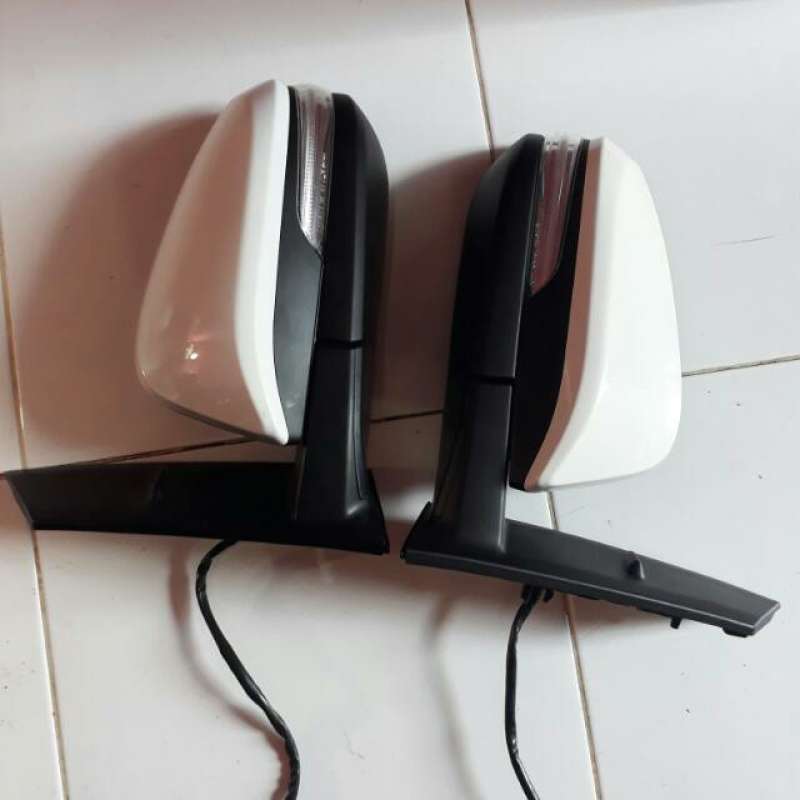 Jual SPION ORIGINAL TOYOTA INNOVA REBORN SEPASANG di Seller Gasta Depn ...