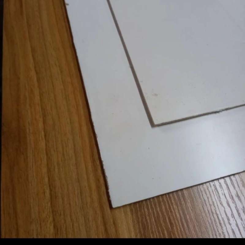 Jual Triplek Melamin Trimin Papan 4mm 4 Mm 120 X 240 Cm 1 Sisi Putih ...