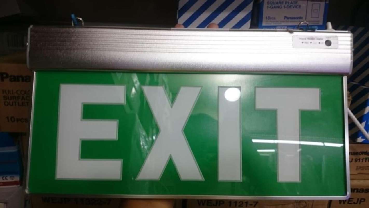 Jual Lampu Exit Hijau Custom Gedung Kantor Rumah Sakit Apartement ...