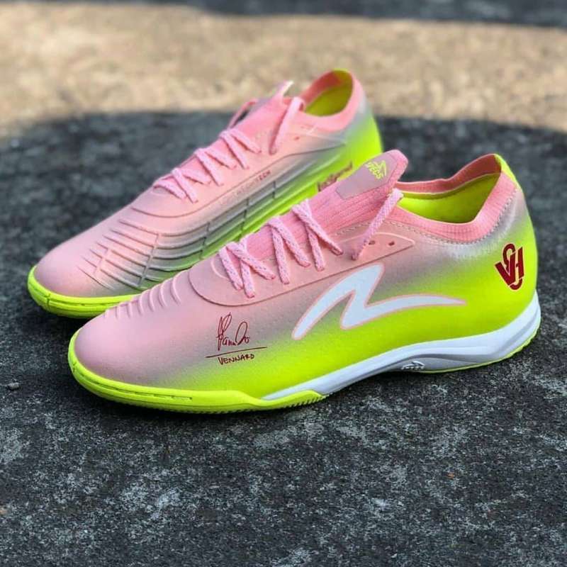 Promo specs accelator lightspeed II IN V8 pastel pink SE vennard ...