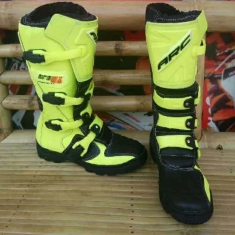 Jual Sepatu cross asli kulit Arcmx sepatu safety - 42 di Seller ...