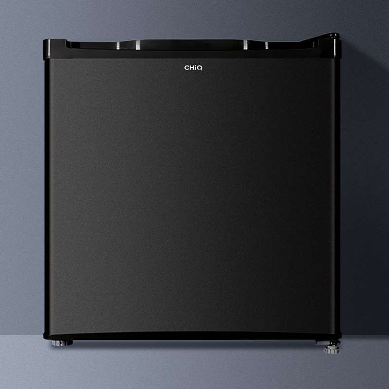 Promo Chiq Kulkas Mini Bar Refrigerator Mini Kapasitas 50 Liter ...