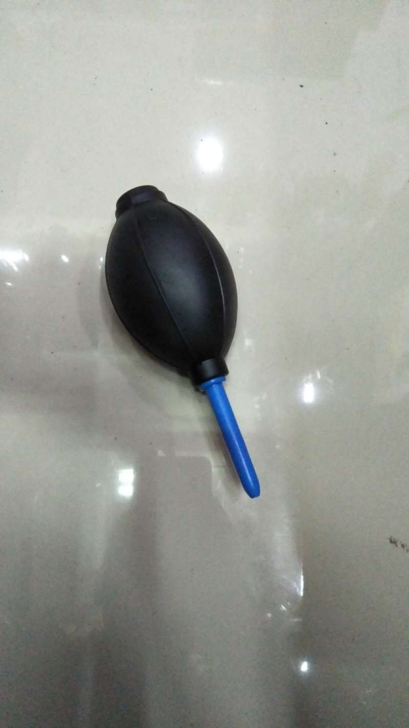 Promo Hand Rubber Blow Alat Semprot Angin Pembersih Lensa Kamera Dan ...