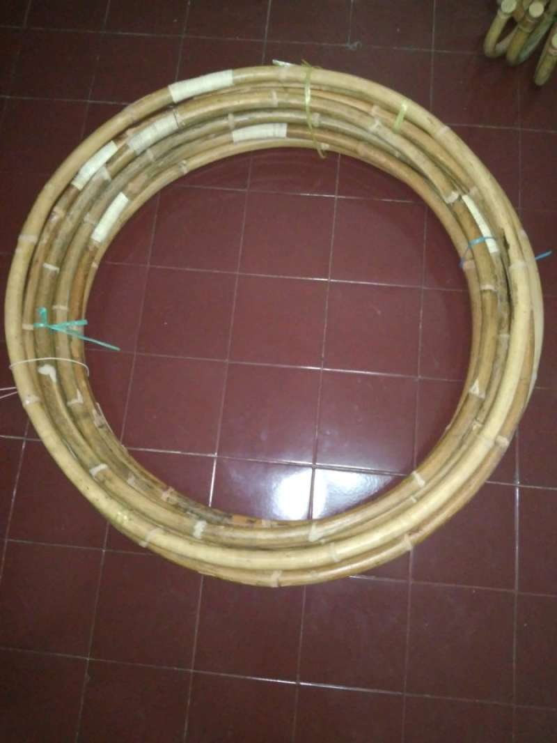 Promo Hula Hoop 90 - 100 Cm Ukuran Diameter Rotan Nya 3Cm Diskon 23% di ...