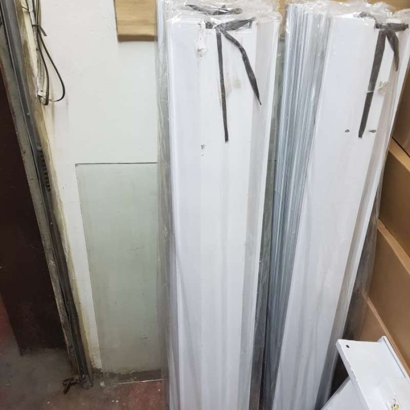 Promo Kap Lampu TKO 2x18 full set LED Philips 8watt Diskon 23% di ...