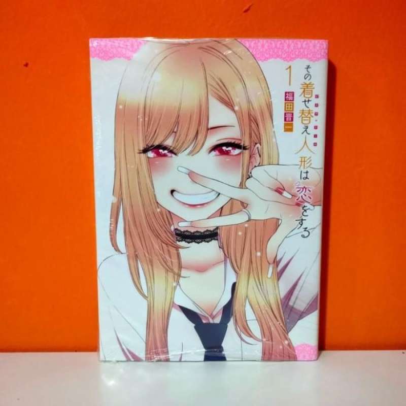 Jual Square Enix Gangan Comics Manga Sono Bisque Doll wa Koi wo Suru 2 ...