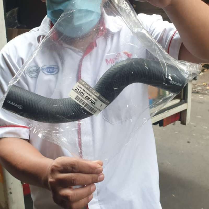 Jual Premium Selang Radiator Atas Nissan Navara D40 21501-eb70a Hose ...