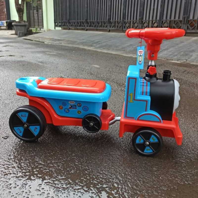 Jual Scooter Anak Thomas Train Ride On Car Kids Skuter Kereta Mainan Di ...