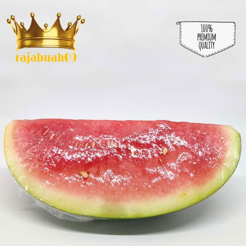 Promo Buah Semangka Merah 1 bulat 4-5 kg Manis Halal Diskon 15% di ...