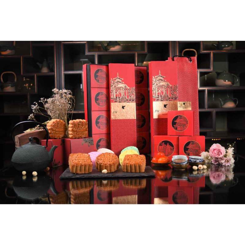 Jual JW Marriott Medan Superior Box (4 big items in a box) - Pure Lotus ...