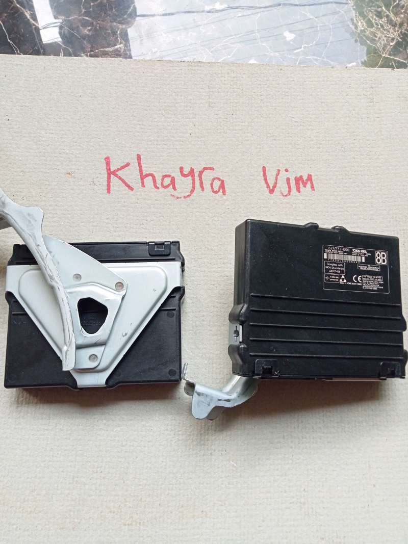 Jual ecu smart key toyota innova reborn di Seller Khayra vjm - Kota ...