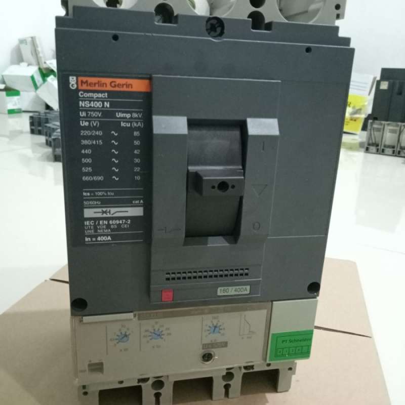 Jual Mccb Breaker Merlin Gerin Ns 400n Ns400 N 400a 400 Amper 3p 3phase ...