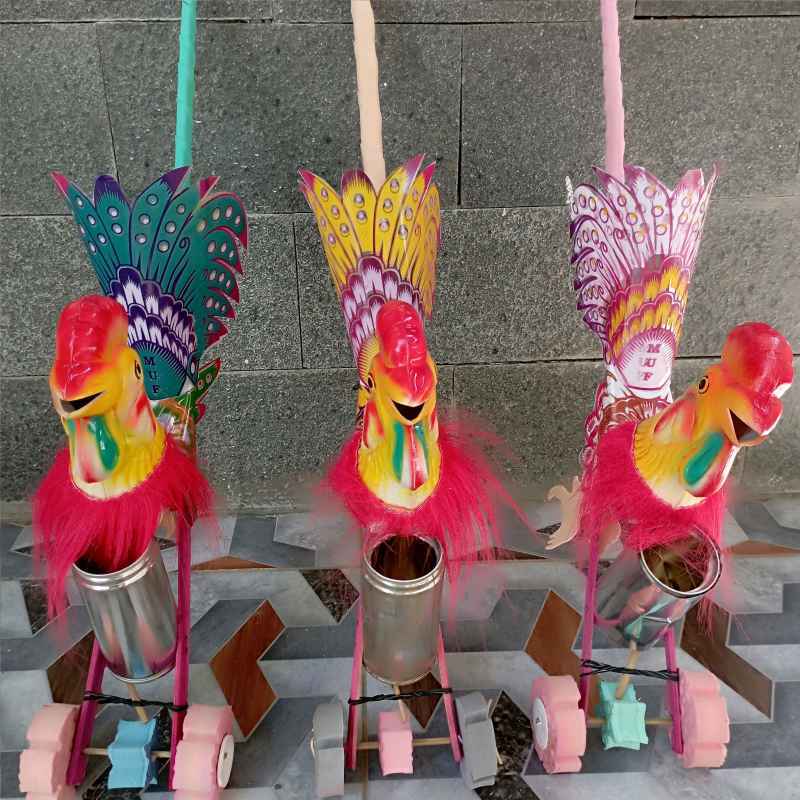 Jual grosir mainan troktokan ayam tradisional/mainan otok jadul di ...