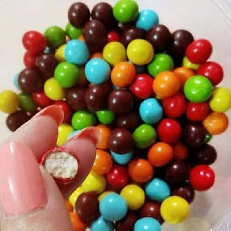 Jual Coklat Warna Warni Lagie Coklat Biskuit Coklat Bulat 200 gr Bundar ...