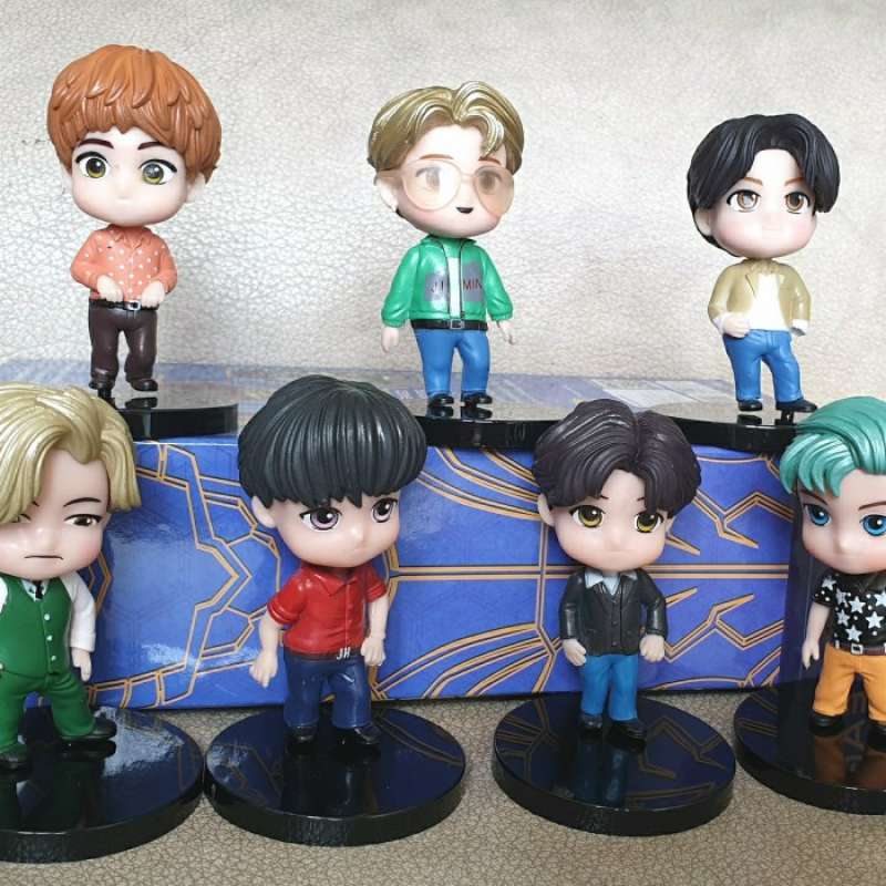 Jual Stand Figure Bts Action Figure Bts - Mini Figure Tiny Tan Bts 7Pcs di Seller Gembiraloka ...