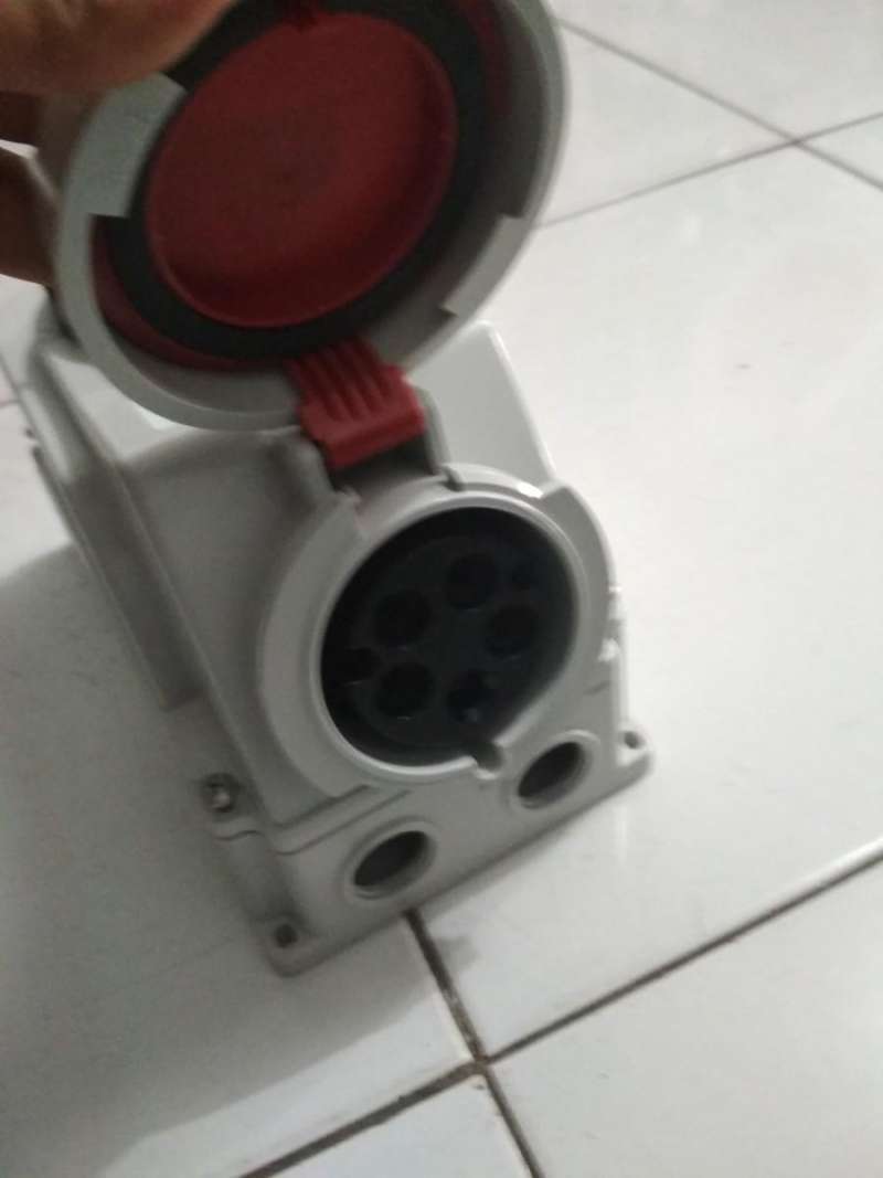 Jual Cee-switched Interlocked Socket 32a 5p 6h Ip66/ip67 Pce 75252 Di ...