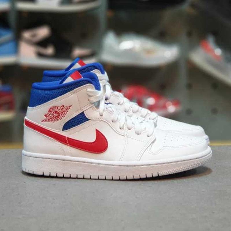 Jual NIKE Air Jordan 1 Mid White USA Sepatu Sneakers - 7 Putih Merah ...