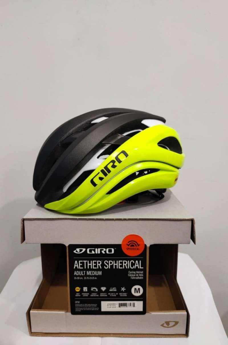 Jual Helm Sepeda Giro Aether Spherical Mips Black Fade Highlight Yellow ...