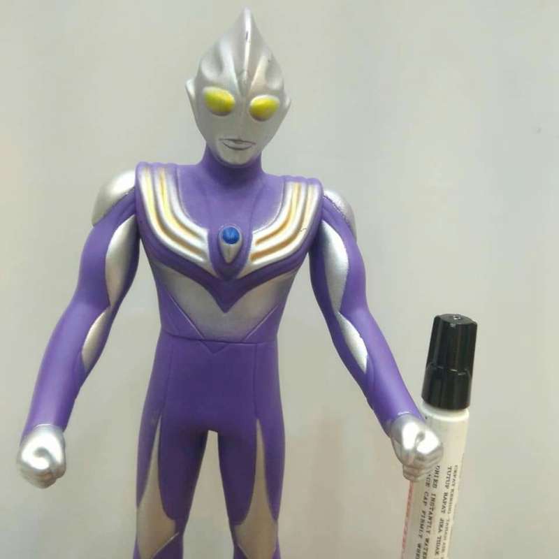 Jual Action Figure Ultraman Tiga Purple Tinggi Sekitar 8 Inch Di Seller ...