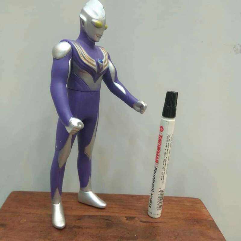 Jual Action Figure Ultraman Tiga Purple Tinggi Sekitar 8 Inch Di Seller ...