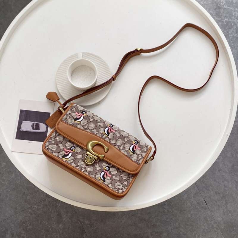 Promo Tas COACH Studio Shoulder Signature Jacquard Penguiinn Diskon 27% ...