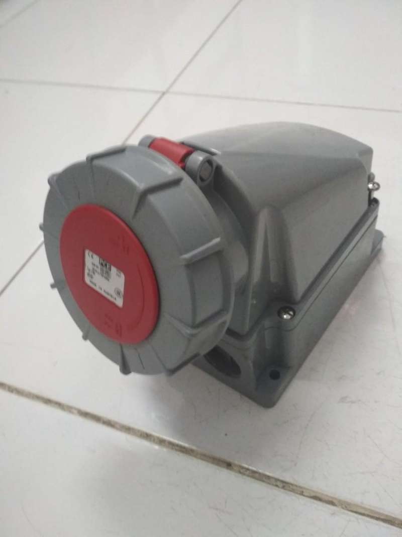 Jual CEE-wall mounted socket 63A 5p 6h IP67 PCE 135-6 di Seller MAMI ...