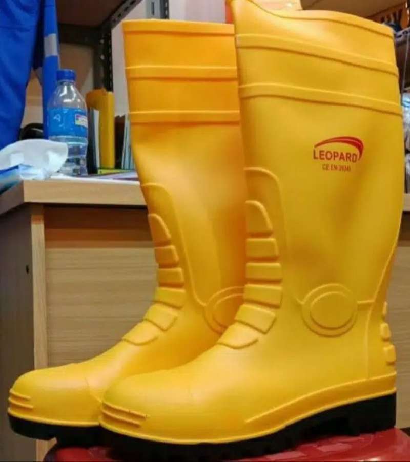 Promo Sepatu Boots Proyek Rubber Safety Leopard Diskon 20% Di Seller ...
