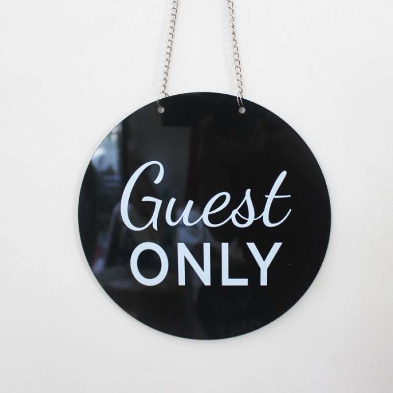 Jual Unik Sign Guest Only Sign Akrilik Printed Sign Board Guest Only ...