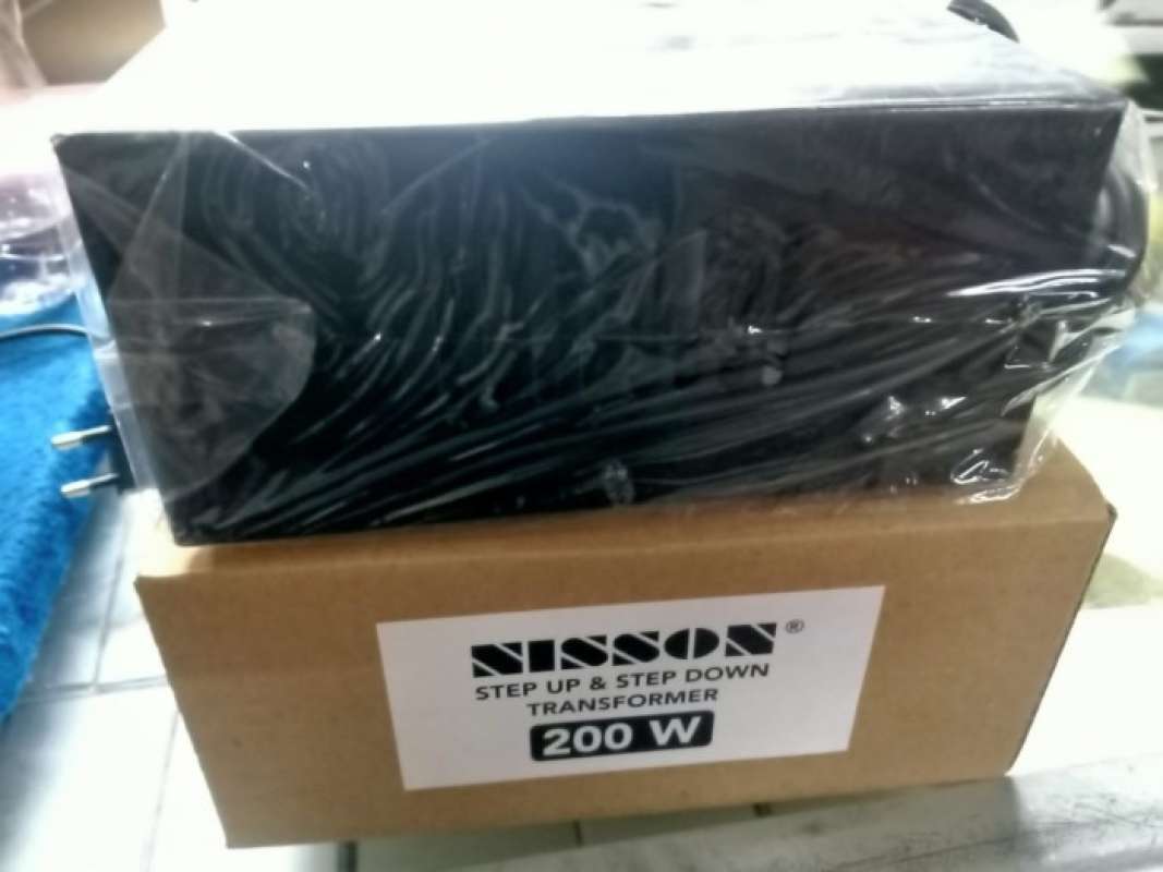 Jual Step Up Step Down 110v/220v 200w Nisson Transformer 200 Watt Di ...
