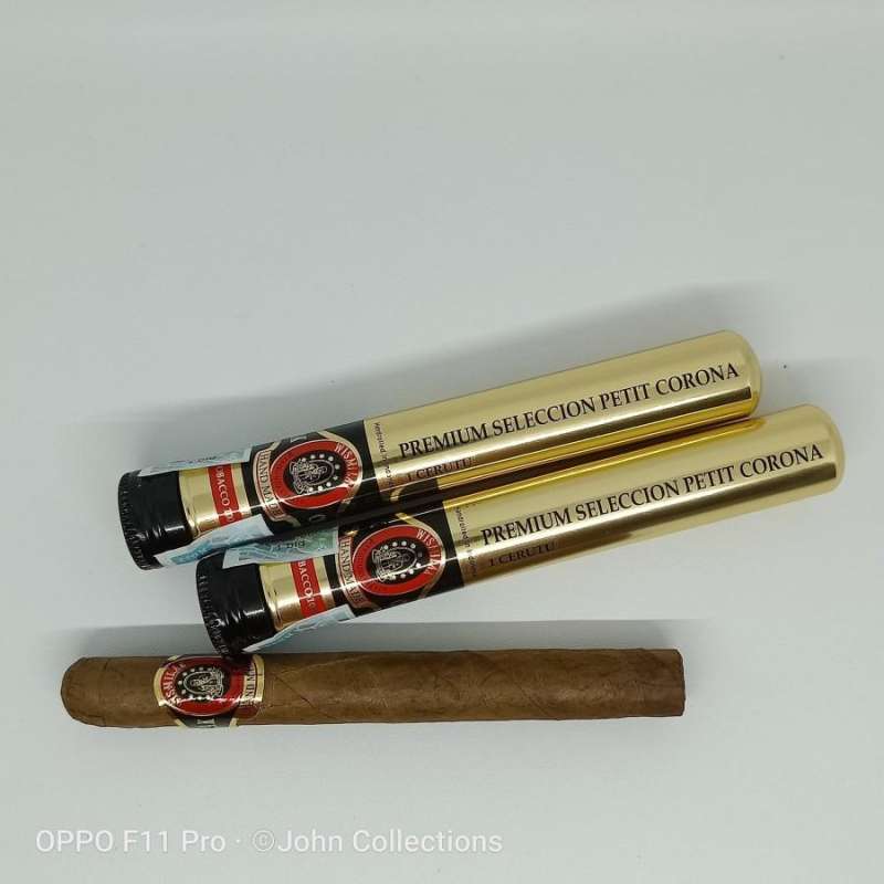 Jual Cerutu Wismilak PREMIUM Seleccion Petit Corona Kemasan Stainless ...