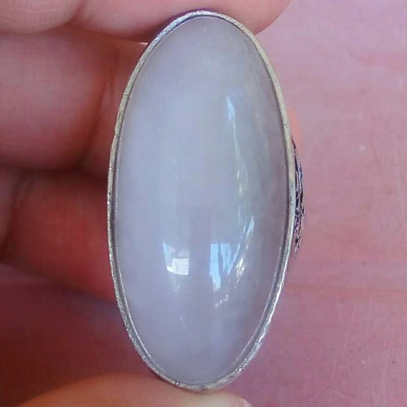 Batu Bacan Putih Bening