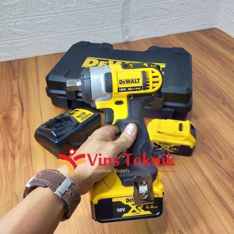 Promo Dewalt DCF880M2 DCF880 Cordless Impact Wrench 18V Sock 1/2 Inch ...