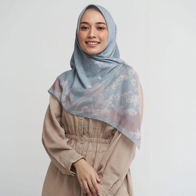 Warna Jilbab yang Netral untuk Semua Baju, Cek Yuk! - Blibli Friends