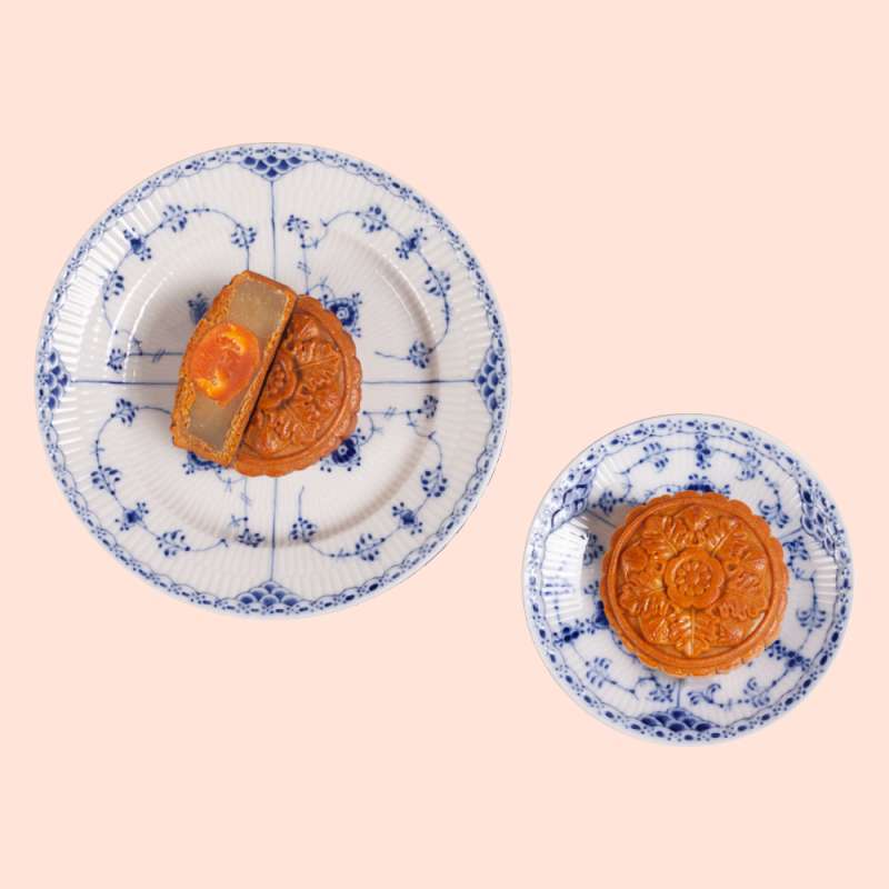 Jual Lotus Moon (white Lotus + Egg Yolk) - Set Of 2 Di Seller Colette ...