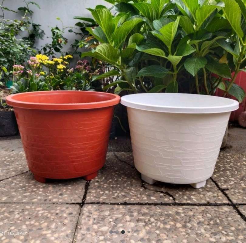 Jual Pot bunga 30 bata,pot 30 warna putih,teracota,pot motif tebal ...