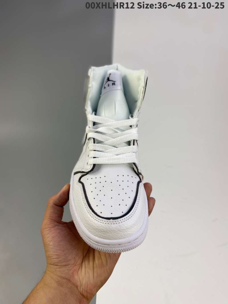 Jual 3m Reflective Effect Picture Nike Air Jordan 1 Mid Se Wmns Middle ...