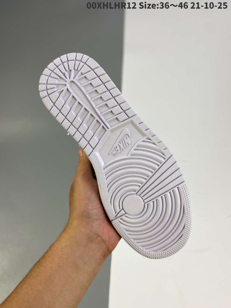 Jual 3m Reflective Effect Picture Nike Air Jordan 1 Mid Se Wmns Middle ...