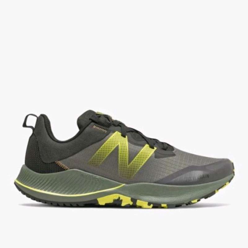 Jual Sepatu Lari Trail Pria New Balance Dynasoft Nitrel V4 Magnet ...