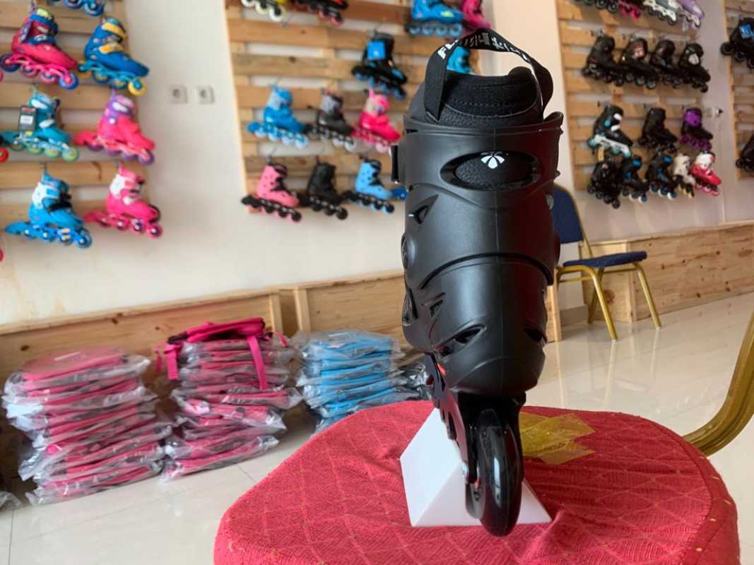 Jual Sepatu Roda Inline Skate Flying Eagle Eclipse Black - 45 di Seller ...